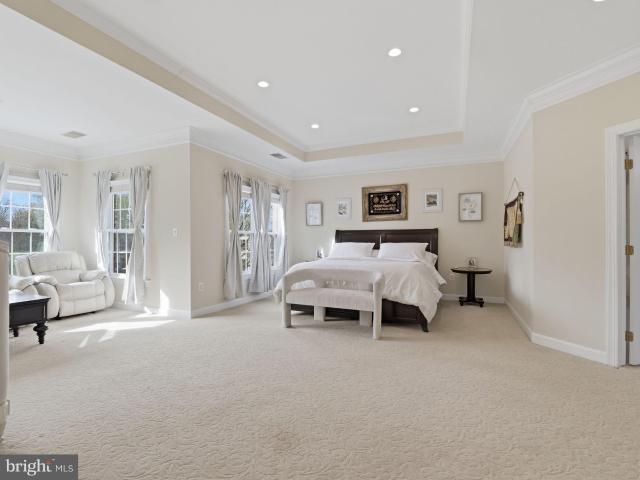 10123 Ratcliffe Manor Dr, Fairfax, VA 22030 | MLS #VAFC2008