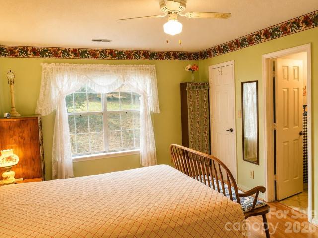 10120 Rockwood Rd, Charlotte, NC 28215 | MLS #4352