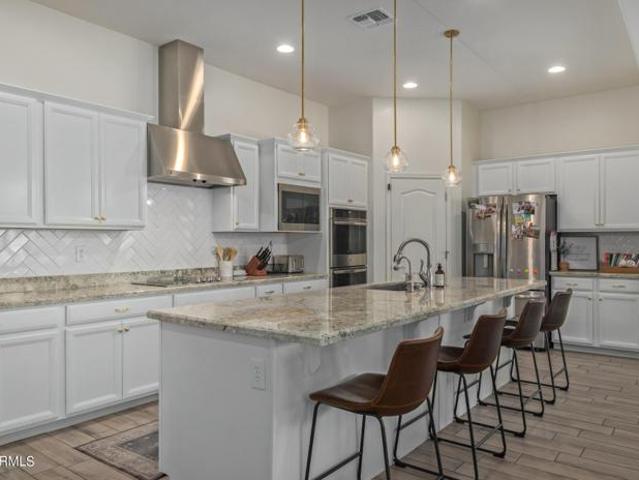 10121 E Cintron Dr, Mesa, AZ 85212