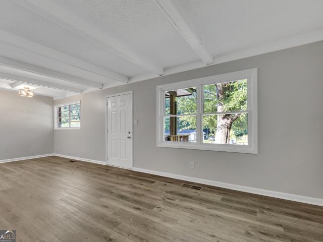 10121 Morris Drive SW