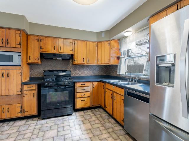 10121 S Sprinkle Road