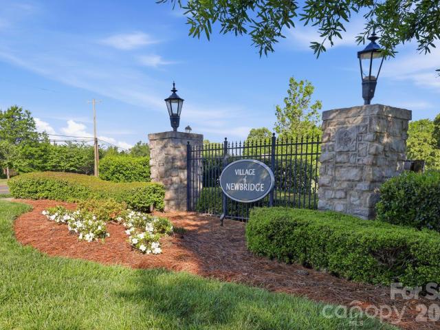 10122 Whiteburn Court