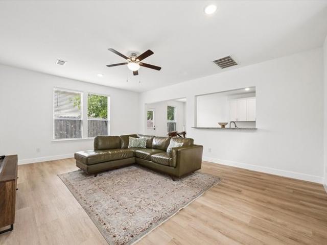 10122 Clearwick St, Houston, TX 77034