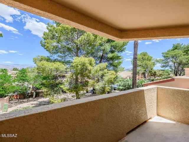 10127 E Arizmo St, Tucson, AZ 85748