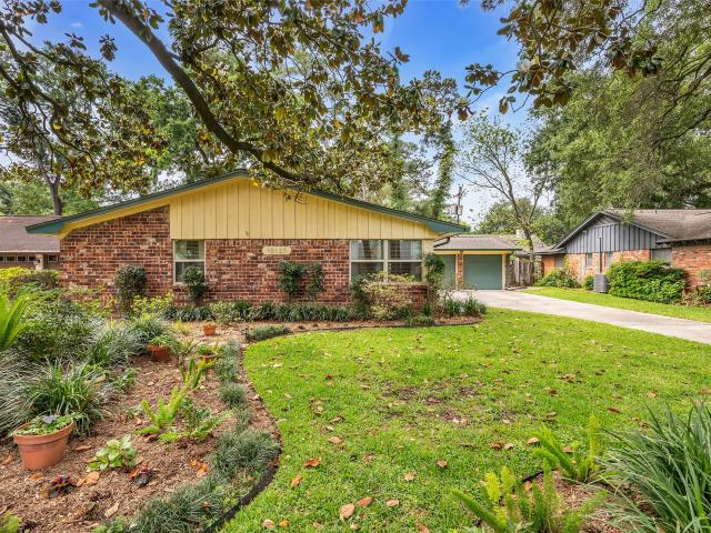10127 Hazelhurst Dr, Houston, TX 77043 | MLS #88652