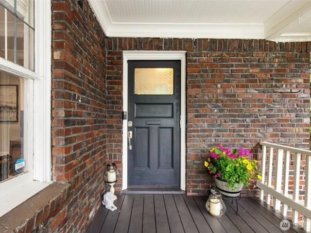 10124 3rd Ave NW, Seattle, WA 98177