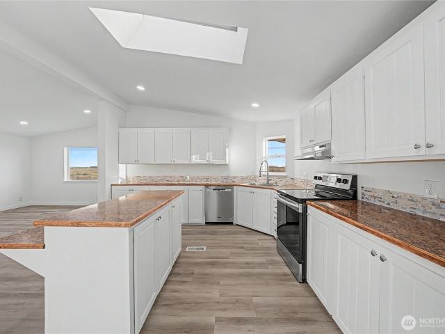 10124 NE RD 16
