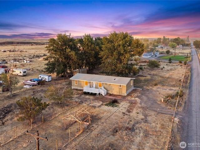 10124 Road 16 NE, Moses Lake, WA 98837