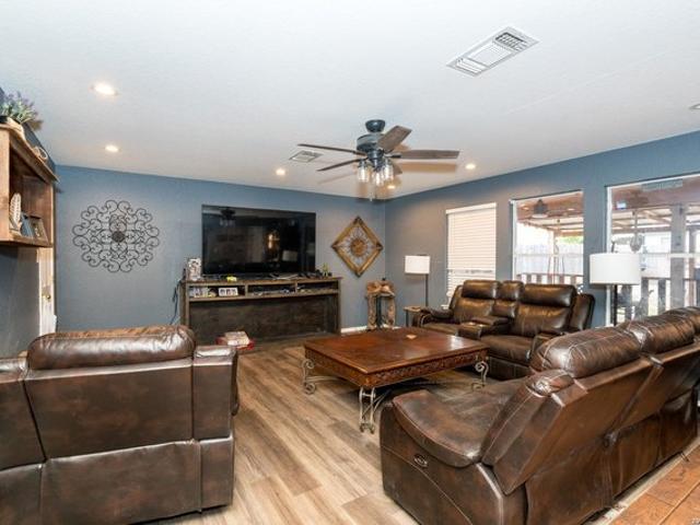 10126 Cedarcliff, San Antonio, TX 78245