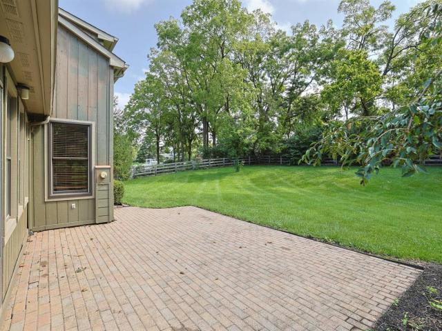 10128 Amberwood Court