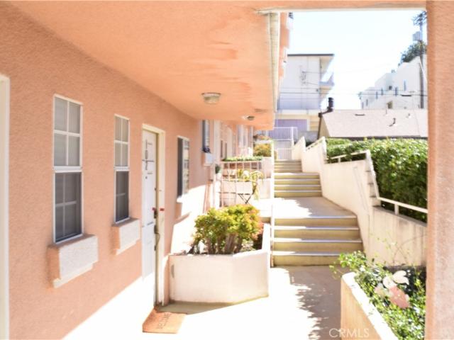 10128 Hillhaven Ave, Tujunga, CA 91042 | MLS #GD26074
