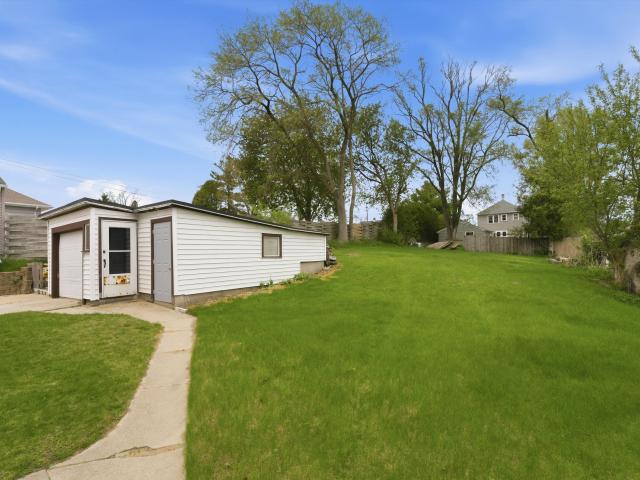 1012 Manila St
