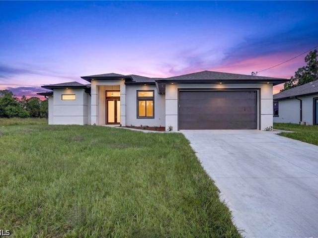 1012 Mexico Ave S, Lehigh Acres, FL 33974