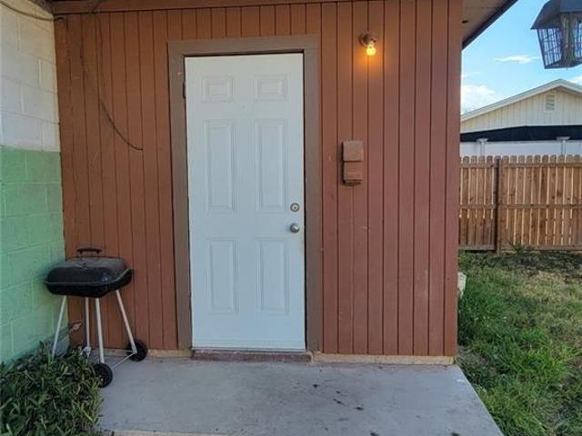 1012 N Glasscock Road B