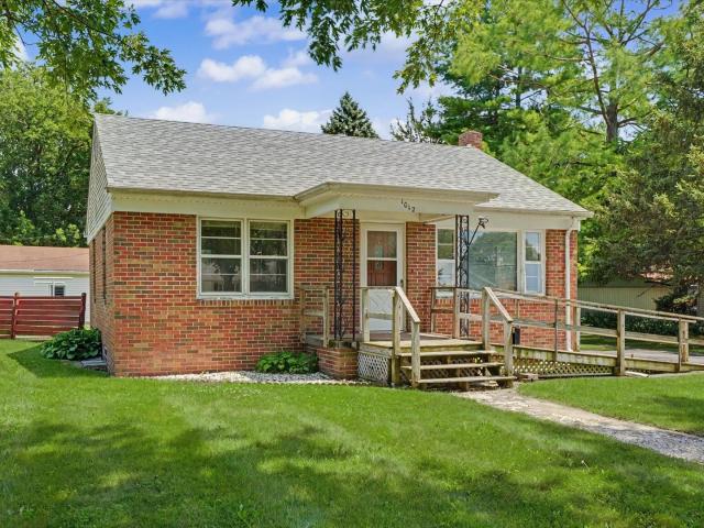 1012 N Sangamon Avenue