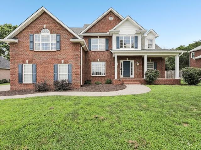 1012 Notting Hill Dr, Gallatin, TN 37066