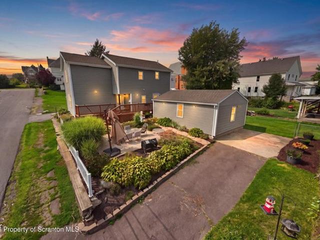 1012 Oxford St, Scranton, PA 18504