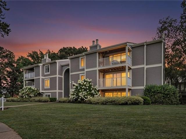 1012 Autumn Woods Ln Apt 103, Virginia Beach, VA 23454