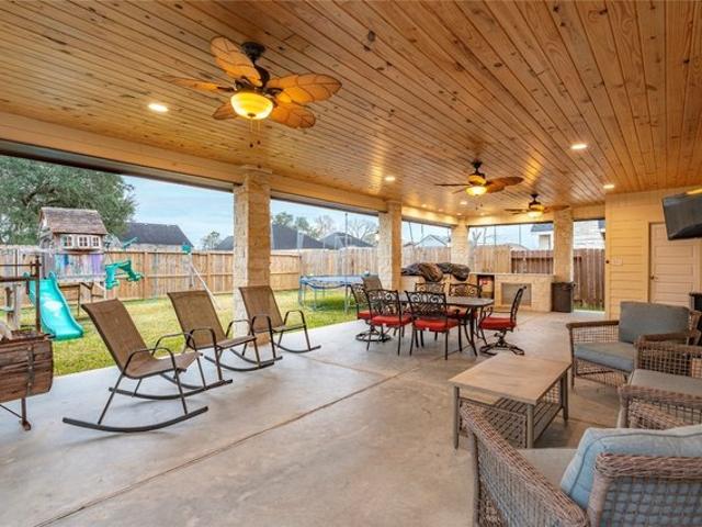 1012 Avenue I, South Houston, TX 77587