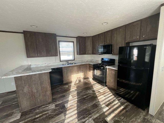 1012 Aguadero Pkwy Unit 30, Quincy, MI 49082