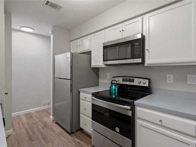 1012 Allen St