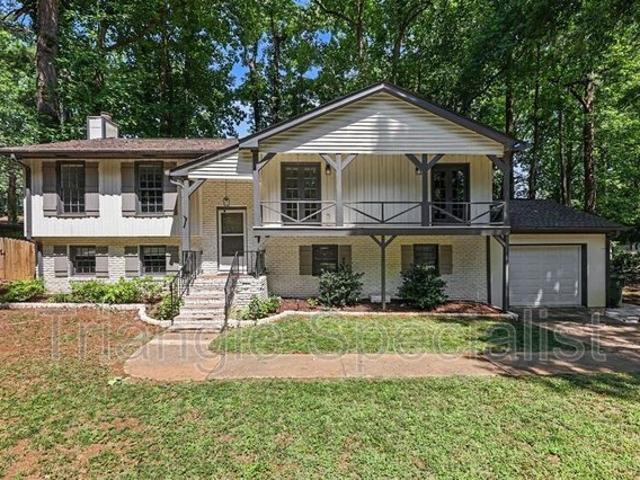 1012 Askham Dr, Cary, NC 27511