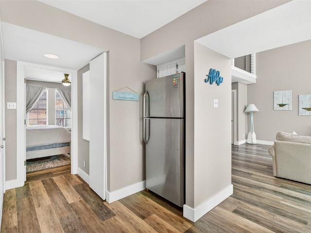 1012 Bayshore