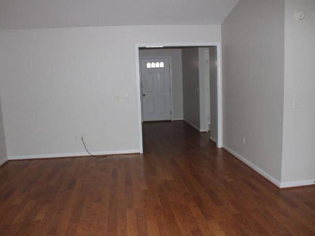 1012 Baywood Rd