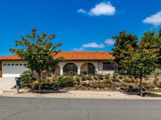 1012 Bel Air Dr E, Vista, CA 92084