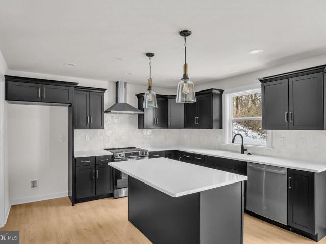 1012 Blackstone Run