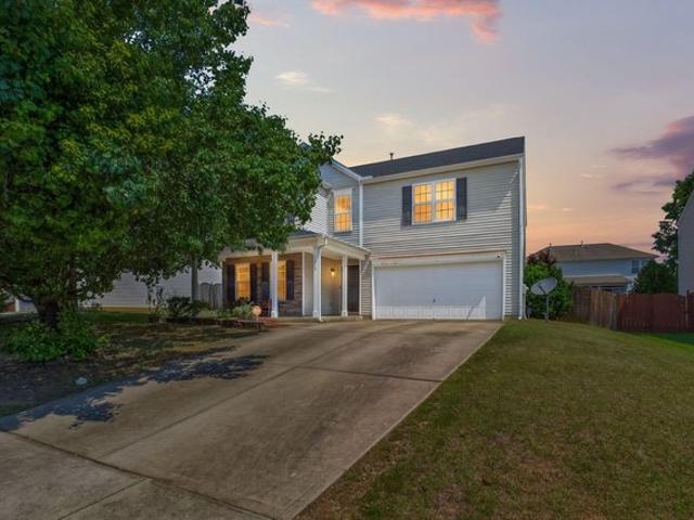 1012 Breeze Ln, Clayton, NC 27520