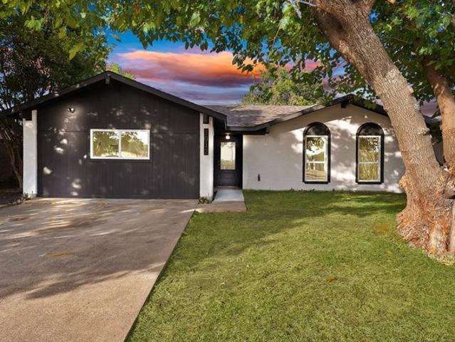 1012 Catherine Ln, Seagoville, TX 75159