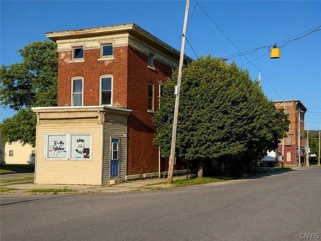 1012 Columbia St, Utica, NY 13502