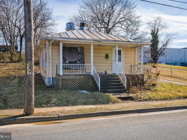 1012 E Main Street