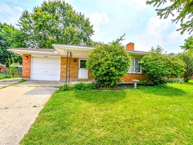 1012 E Stroop Rd, Kettering, OH 45429