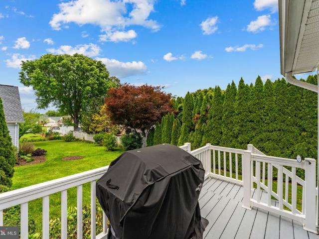 1012 golf dr