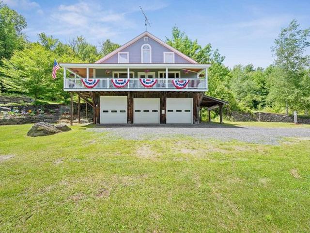 1012 Hallstrom Rd, Northfield, VT 05663