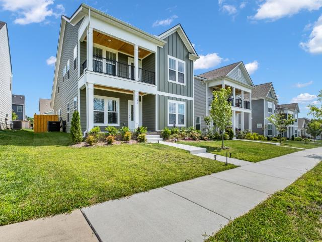 1012 Indigo Aly