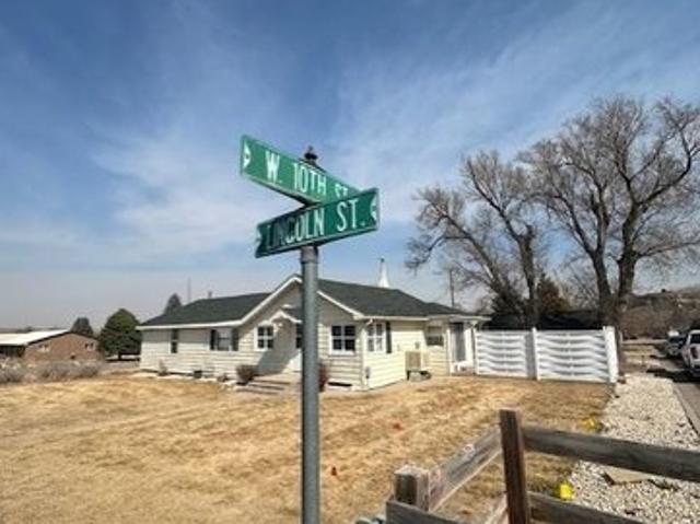 1012 Lincoln St, Wray, CO 80758