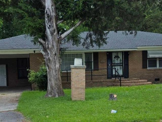 1012 Pawley St, Florence, SC 29506