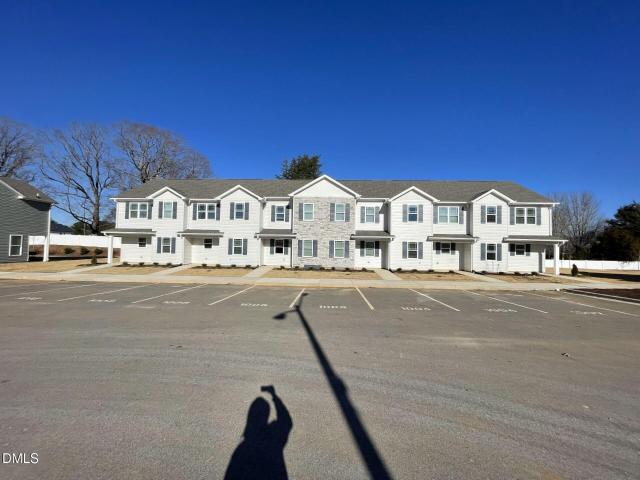 1012 Peony Lane