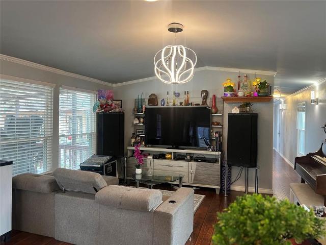 1012 Redoak Drive