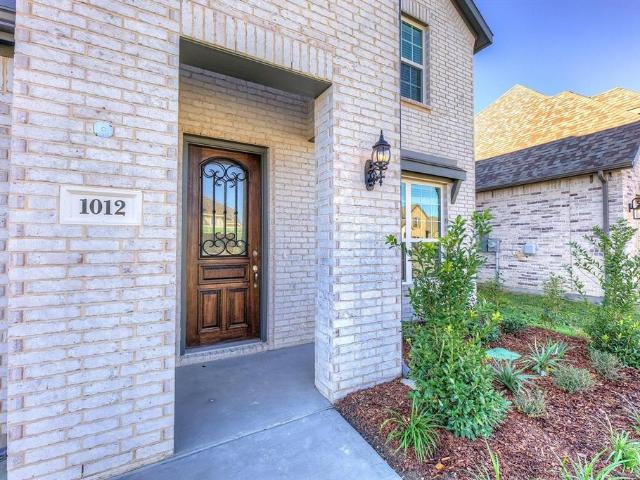 1012 Rosebay Drive