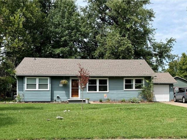1012 S Willow St, Ottawa, KS 66067