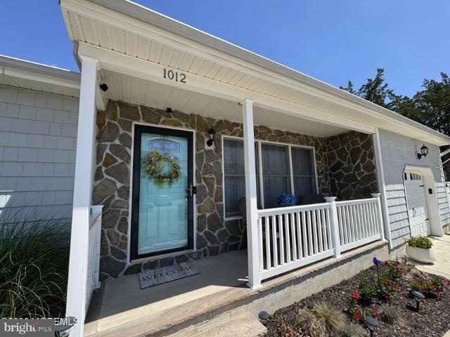 1012 Sarasota Drive