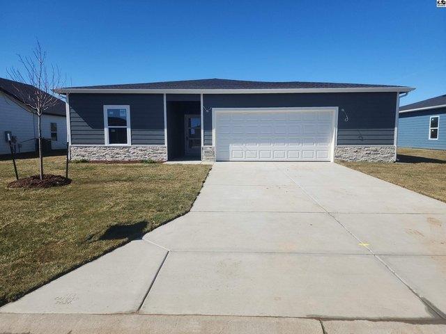 1012 Spring Creek Rd, McPherson, KS 67460
