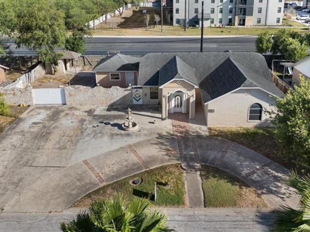 1012 Squaw Valley Dr, Brownsville, TX 78520