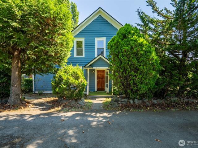 1012 th Avenue NE