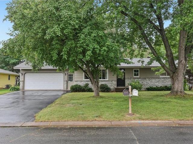 1012 th Pl N, Maple Grove, MN 55369