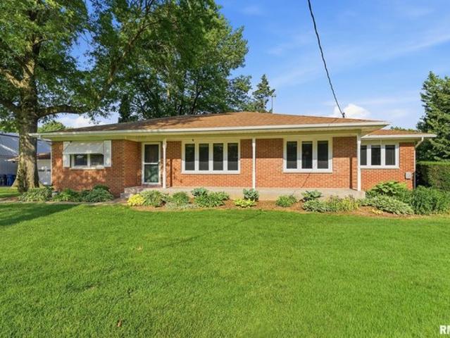 1012 th St W, Taylor Ridge, IL 61284